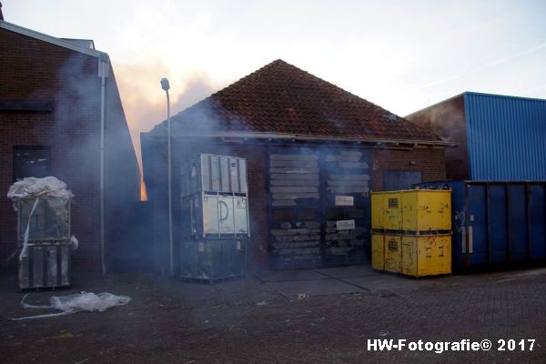 Woningen ontruimd wegens grote brand in Genemuiden - HW-Fotografie