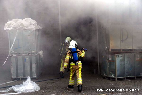 Woningen ontruimd wegens grote brand in Genemuiden - HW-Fotografie