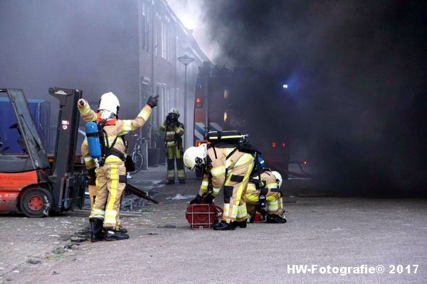 Woningen ontruimd wegens grote brand in Genemuiden - HW-Fotografie