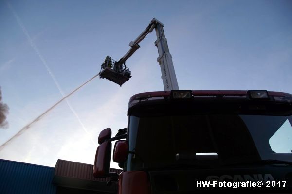 Woningen ontruimd wegens grote brand in Genemuiden - HW-Fotografie