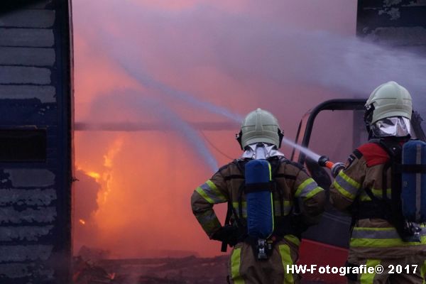 Woningen ontruimd wegens grote brand in Genemuiden - HW-Fotografie