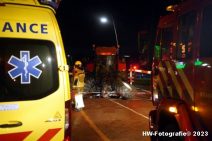 Trein ramt stilgevallen tractor op overweg in Staphorst - HW-Fotografie