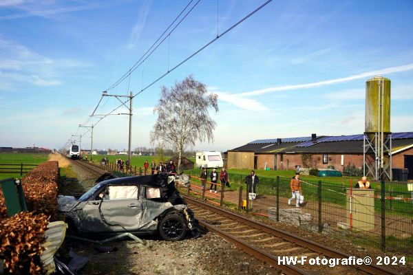 Trein botst op auto op overweg Sonnenbergweg - HW-Fotografie