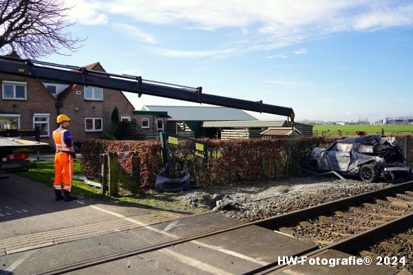 Trein botst op auto op overweg Sonnenbergweg - HW-Fotografie