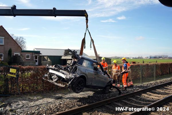 Trein botst op auto op overweg Sonnenbergweg - HW-Fotografie